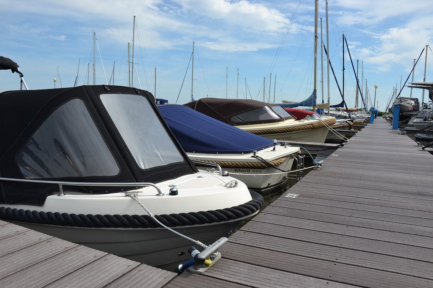 Kempers Watersport is dé Jachtmakelaar & Jachthaven in de randstad
